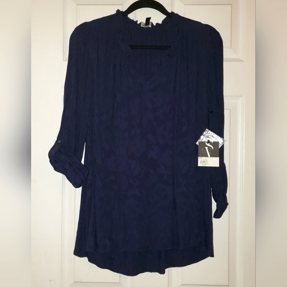 Simply Vera Vera Wang | Tops | Simply Vera Blue Loose Fitting Top ...